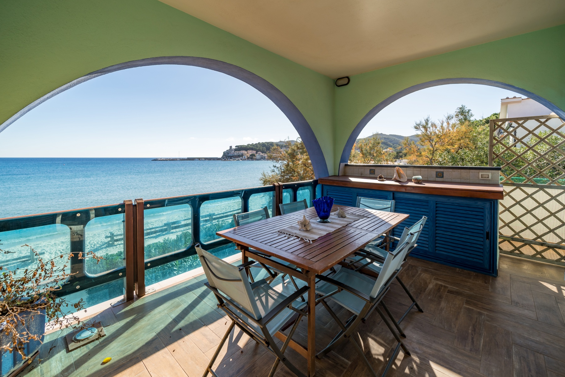 Villa Emanuela Appartamenti di lusso sul mare a Marina di Campo - isola ... Villa Emanuela Appartamenti di lusso sul mare a Marina di Campo - isola ...